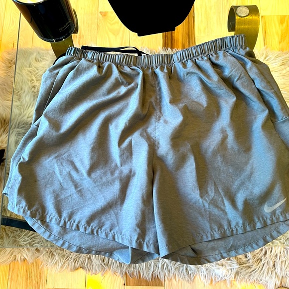 Nike | Shorts | Nike Mens Running Shorts With Liner Size Large | Poshmark